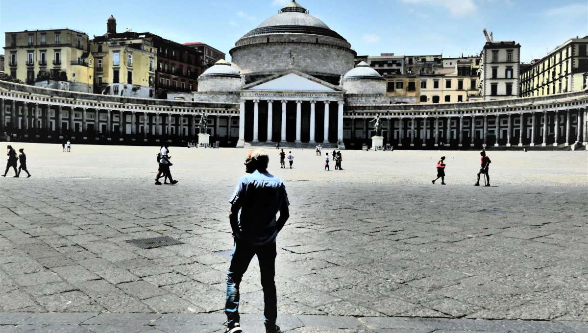 Discover the Naples Historic Centre with a private tour leader ...