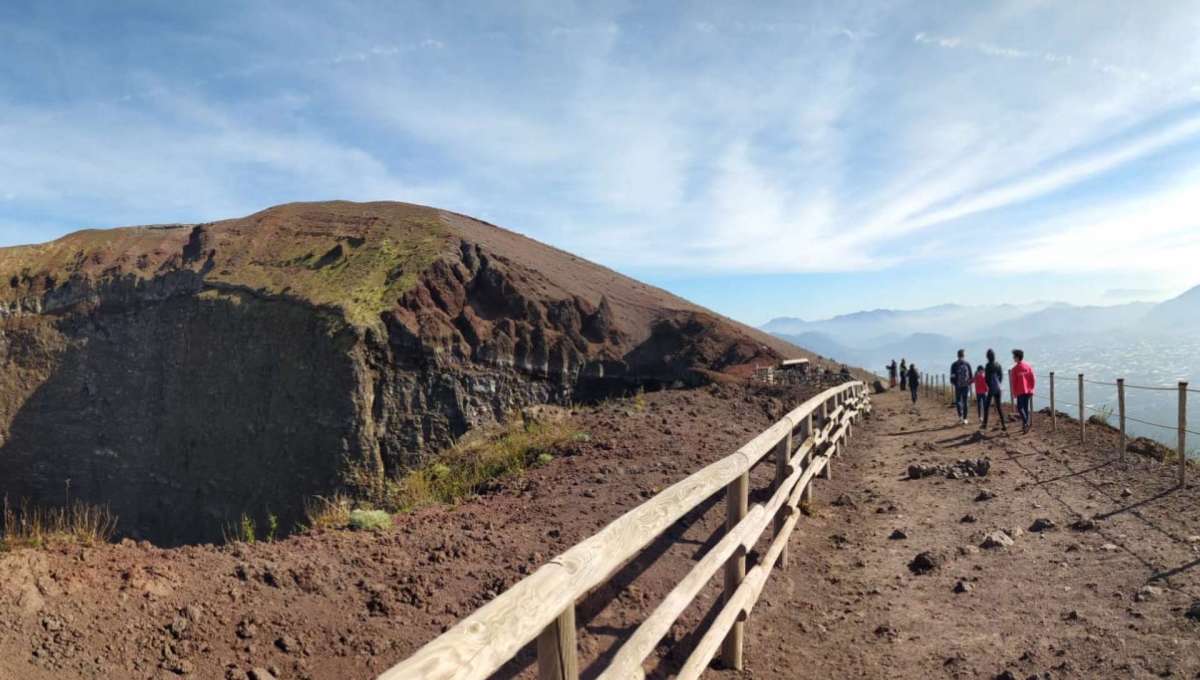 Vesuvius tour with shuttle bus | Discover South| Discover South